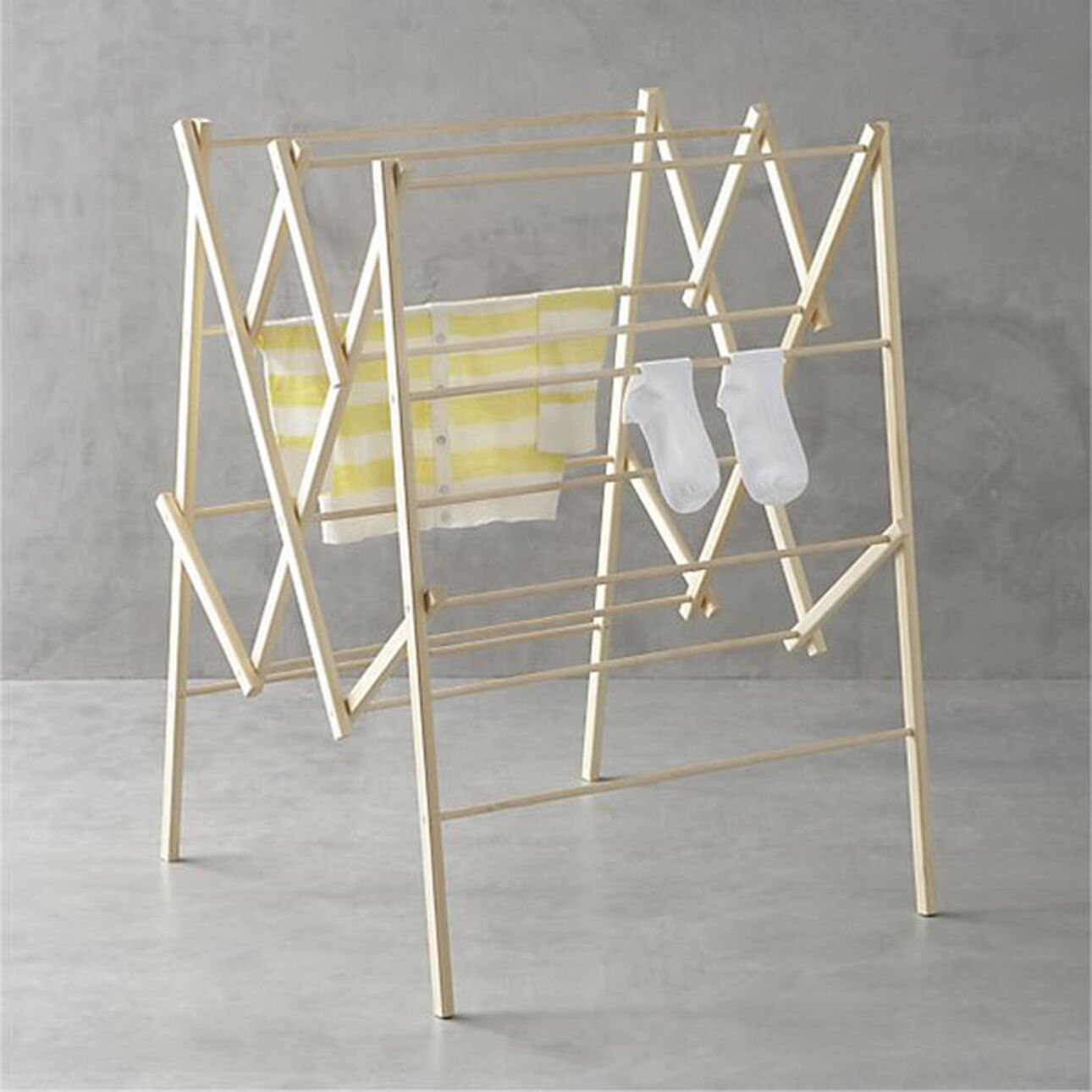 Friday Finds: Wood Drying Rack | Honest